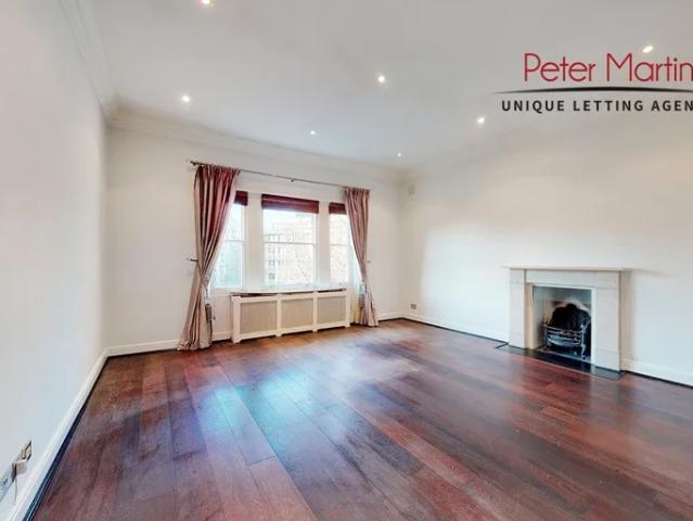 Apartment at Portsdown Mews, Greater London