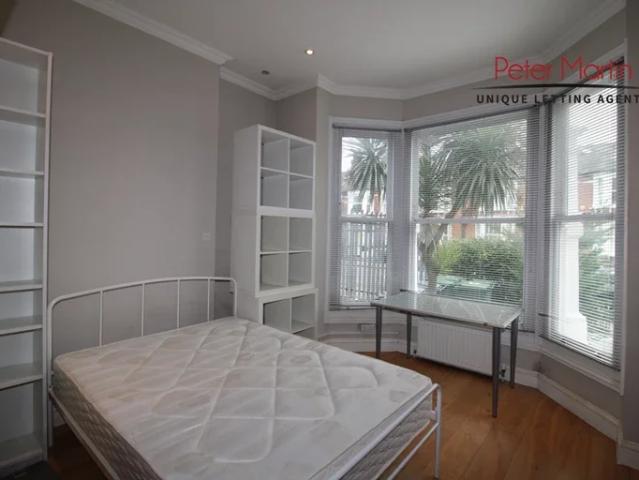 Apartment at Portsdown Mews, Greater London