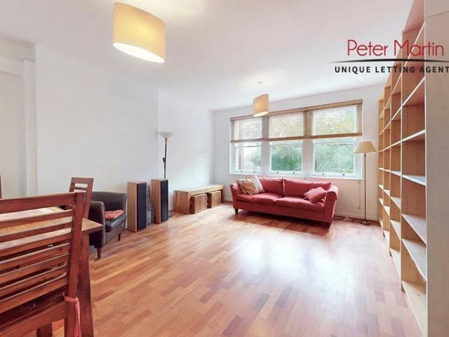 Apartment at Portsdown Mews, Greater London