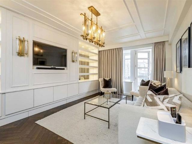 Apartment at Portsea Place, City of Westminster