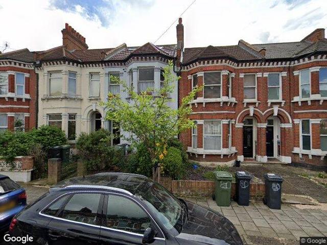 Apartment at Pathfield Road, Greater London