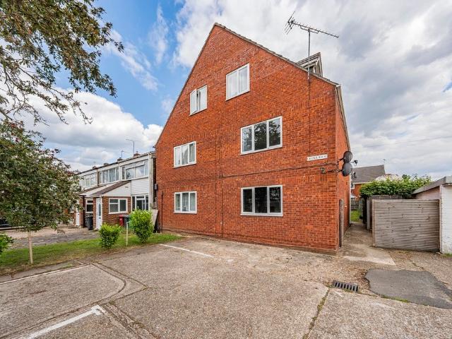 Apartment at Patricia Close, Slough