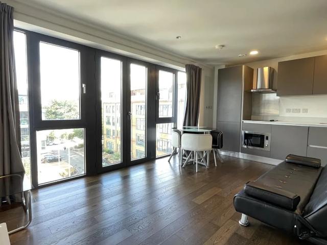 Apartment at Packetboat Lane, Greater London