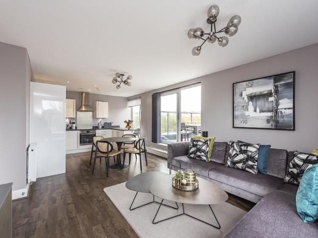 Apartment at Paddington Green, City of Westminster