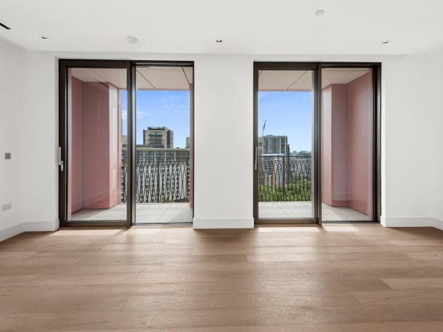 Apartment at Paddington Green, City of Westminster
