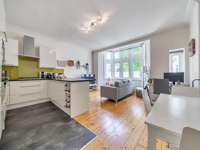 Apartment at Paddington Green, City of Westminster