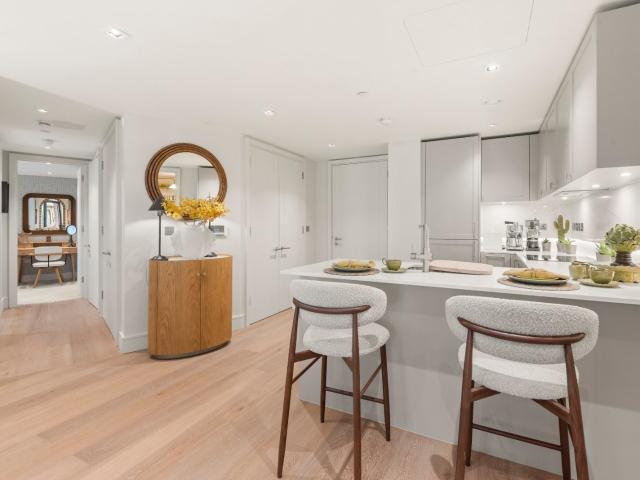 Apartment at Paddington Green, City of Westminster
