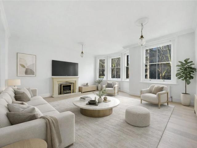 Apartment at Paddington Street, City of Westminster