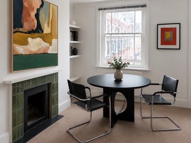 Apartment at Paddington Street, City of Westminster