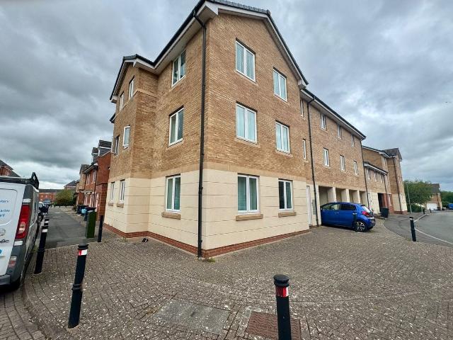 Apartment at Padstow Road, Swindon