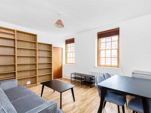 Apartment at Page Street, City of Westminster
