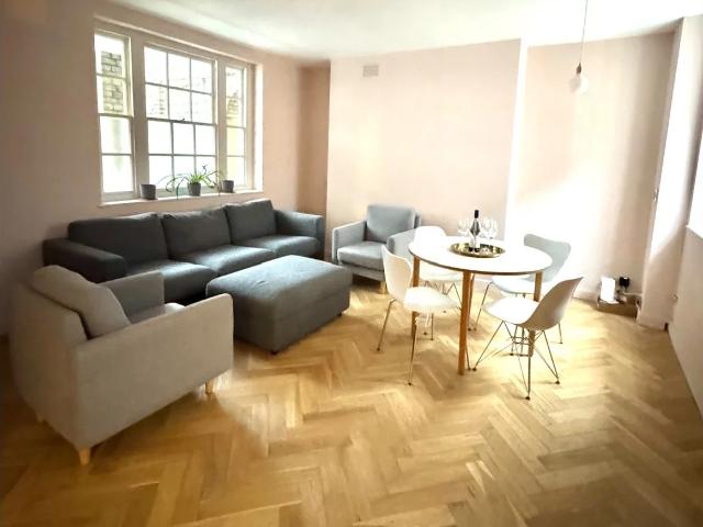 Apartment at Page Street, City of Westminster