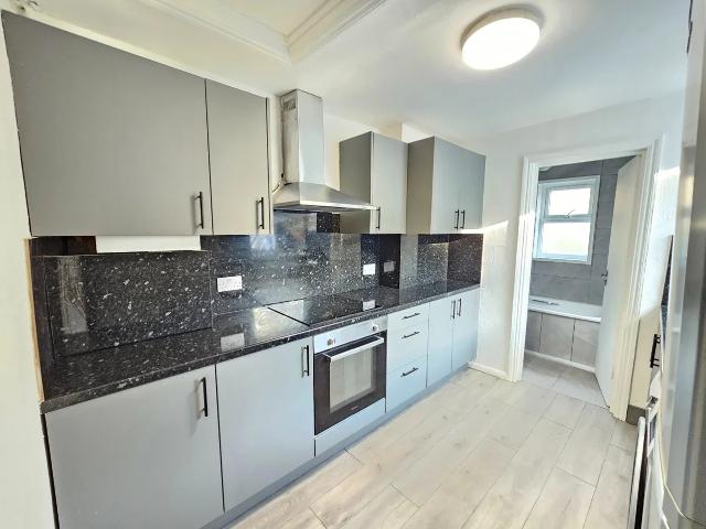 Apartment at Paget Rise, Greater London