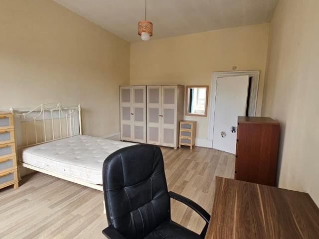 Apartment at Paisley Road West, Glasgow