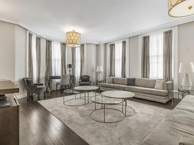 Apartment at Palace Gate, Greater London