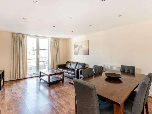 Apartment at Palgrave Gardens, City of Westminster