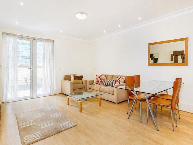 Apartment at Palgrave Gardens, City of Westminster