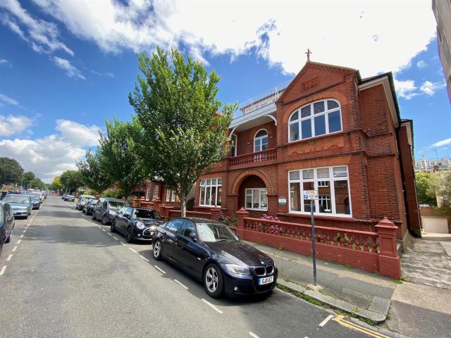 Apartment at Palmeira Avenue, Hove
