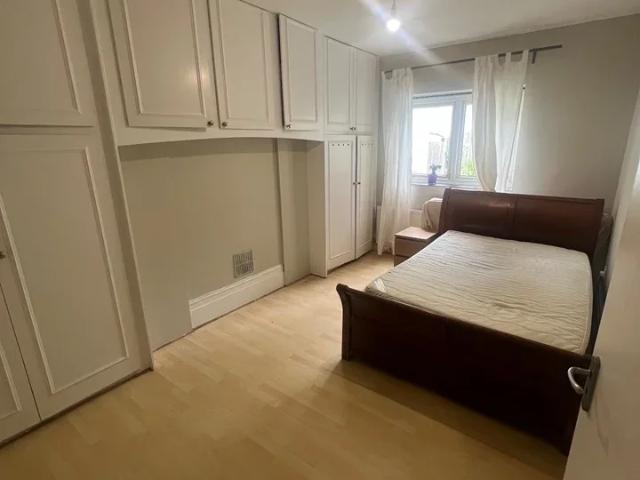 Apartment at Palmerston Crescent, Greater London