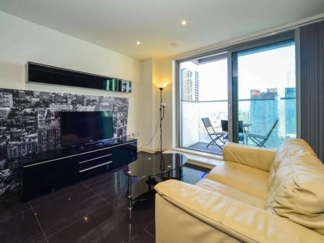 Apartment at Pan Peninsula Square, Greater London