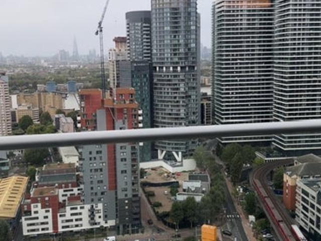 Apartment at Pan Peninsula Square, Greater London