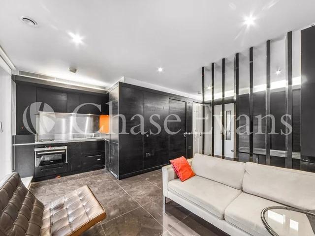Apartment at Pan Peninsula Square, Greater London