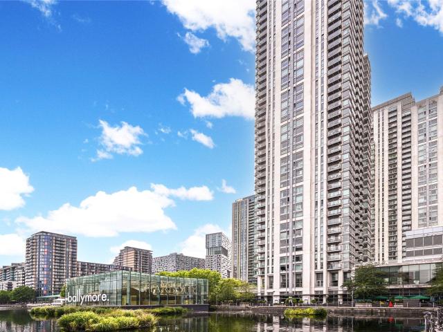 Apartment at Pan Peninsula Square, Greater London