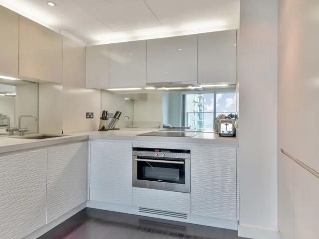 Apartment at Pan Peninsula Square, Greater London