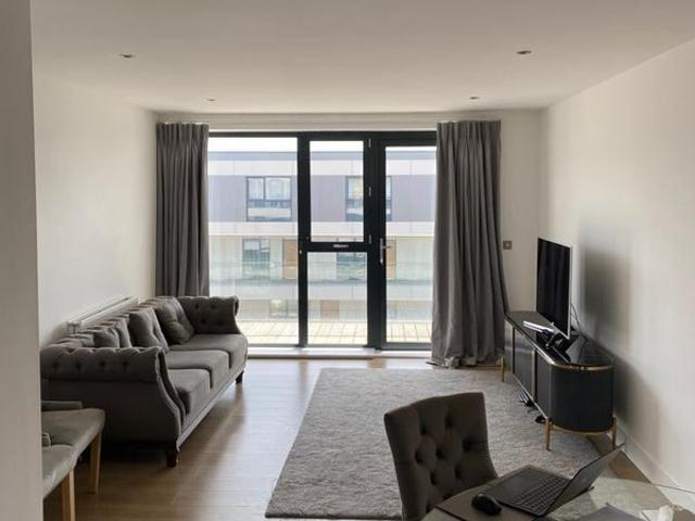 Apartment at Parade Gardens, Greater London