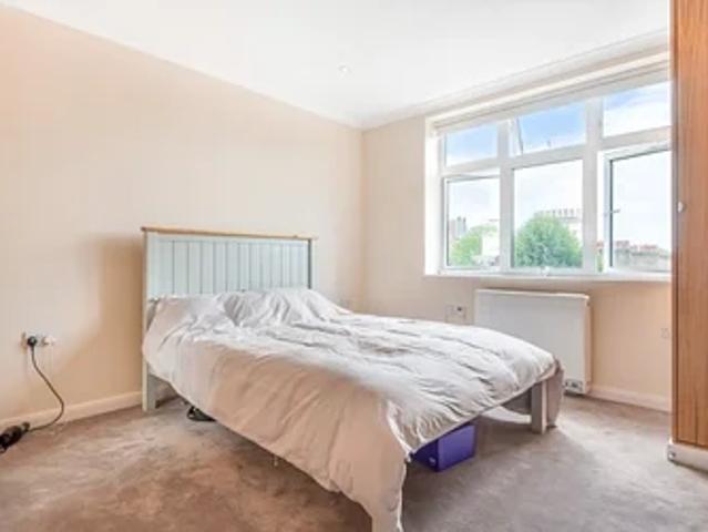 Apartment at Paradise Gardens, Greater London
