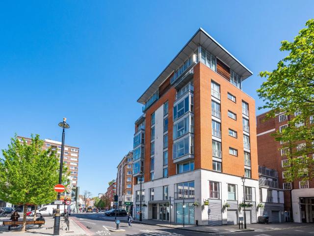 Apartment at Park West Place, City of Westminster