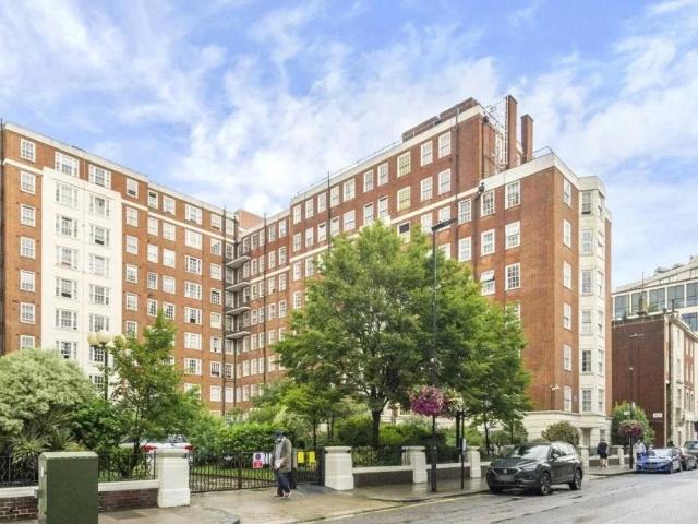 Apartment at Park West Place, City of Westminster