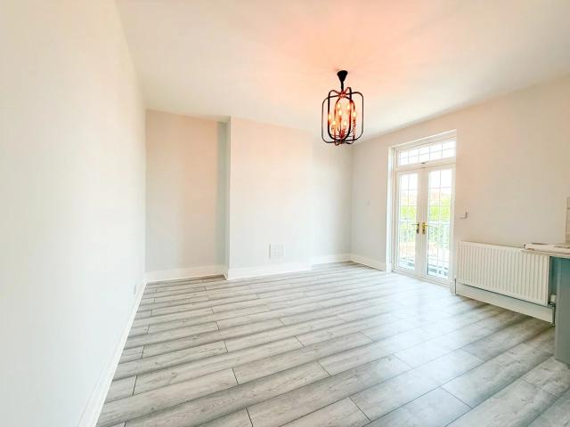 Apartment at Park Avenue, Greater London