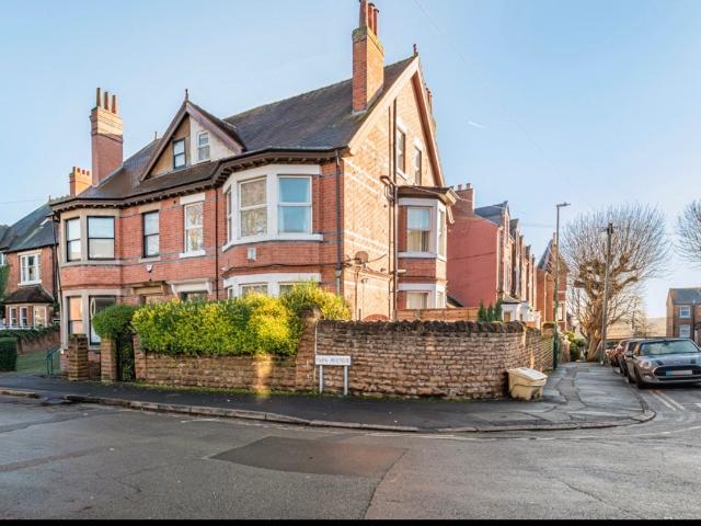 Apartment at Park Avenue, Nottingham