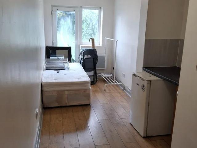 Apartment at Park Grove, Greater London