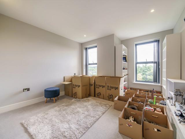 Apartment at Park Hill Road, Greater London