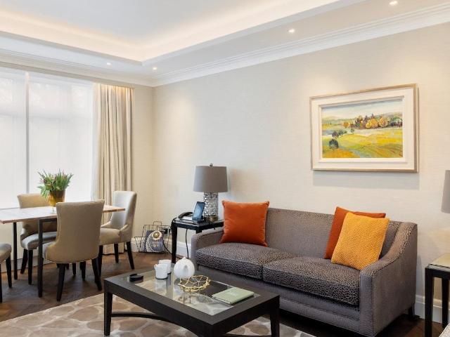 Apartment at Park Lane, City of Westminster
