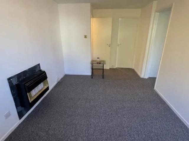 Apartment at Park Lane East, Sandwell