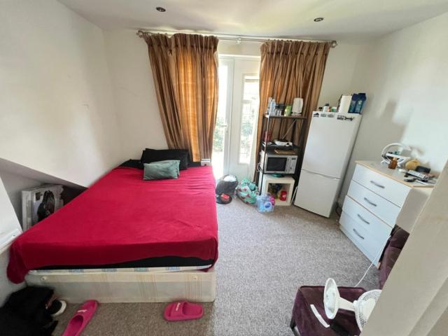 Apartment at Park Lane, Greater London