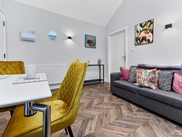 Apartment at Park Lane, Greater London