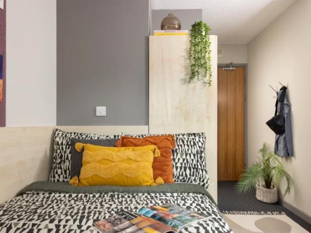 Apartment at Park Lane, Leeds