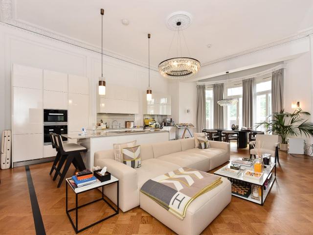 Apartment at Park Lane, London