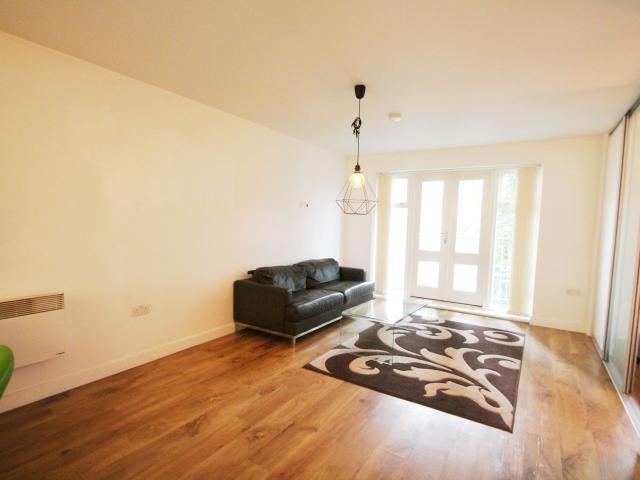 Apartment at Park Lodge Avenue, Greater London