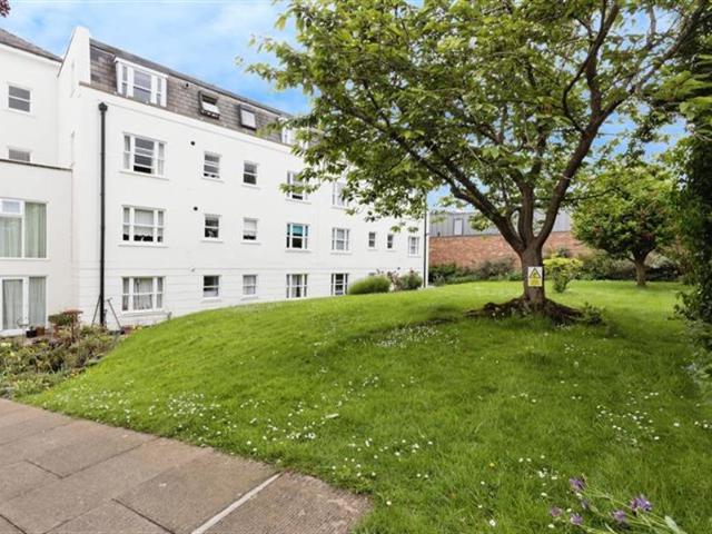 Apartment at Park Place, Cheltenham