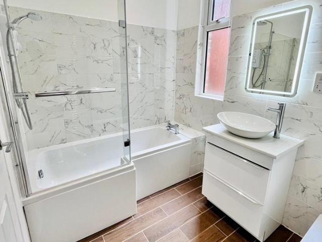 Apartment at Park Road, Nottingham