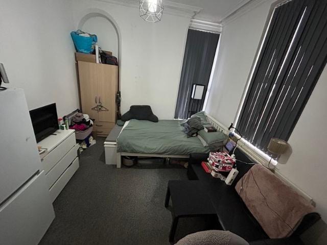Apartment at Park Road, Nottingham