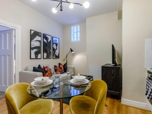 Apartment at Park Road, City of Westminster