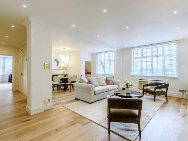 Apartment at Park Road, City of Westminster