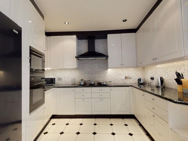 Apartment at Park Road, City of Westminster