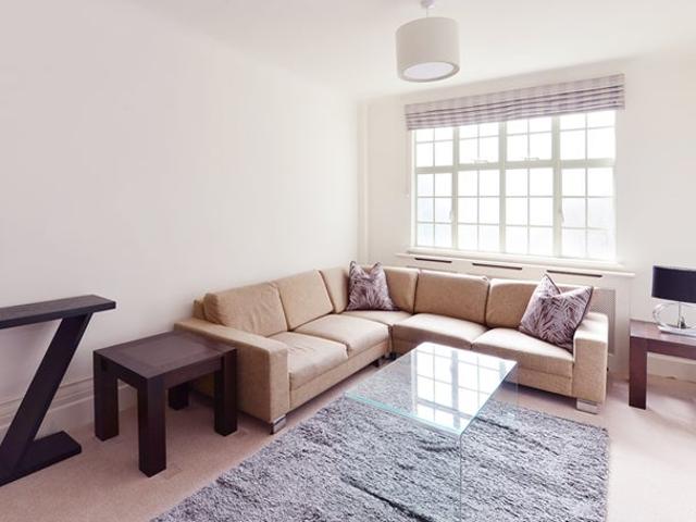 Apartment at Park Road, City of Westminster
